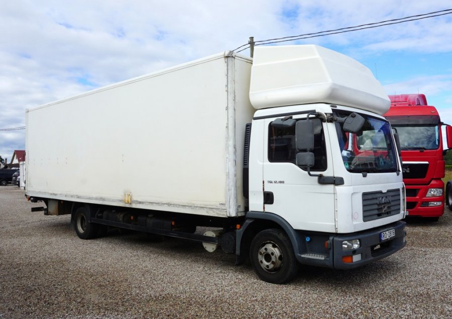MAN TGL 12.180 - Tractors - Z-truck - Sale of commercial vehicles